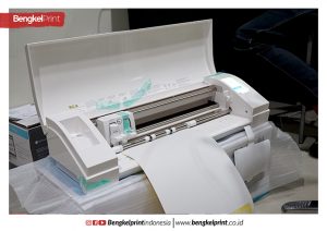 9 Mesin Cutting Terbaik Untuk Cetak Sticker Ukuran Paling Kecil